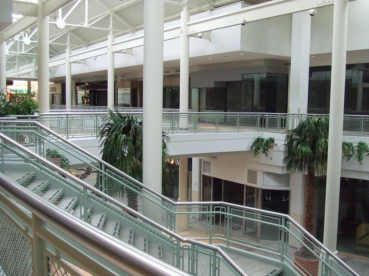 The Life And Death Of The Shopping Mall | Omaha Daily Record