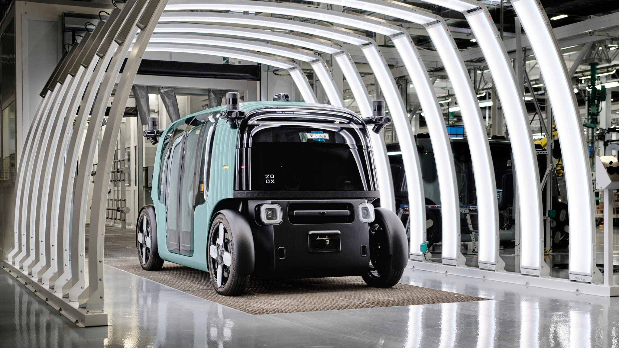 Amazon Hopes To Deliver 10,000 Robotaxis Annually With New Factory ...