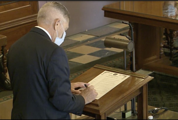 Heavican Signs Proclamation for Nebraska Probation Week | Omaha Daily ...